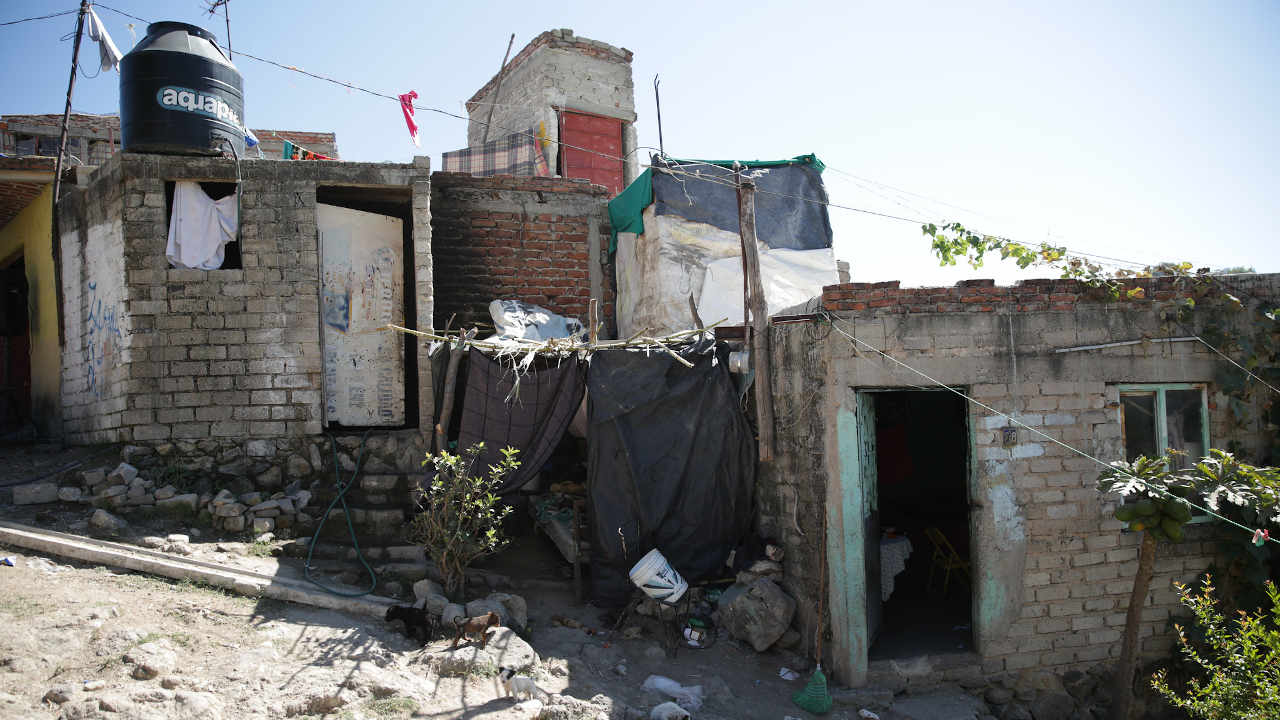 Coneval Crece La Pobreza En México Llega A 3 8 Millones De Personas